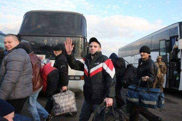 Новий раунд переговорів щодо заручників дата Факти Ictv